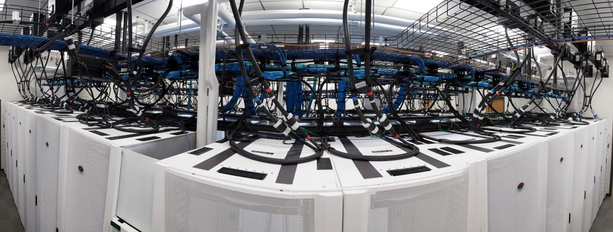 Data Center Power Distribution Done The Right Way - WWT