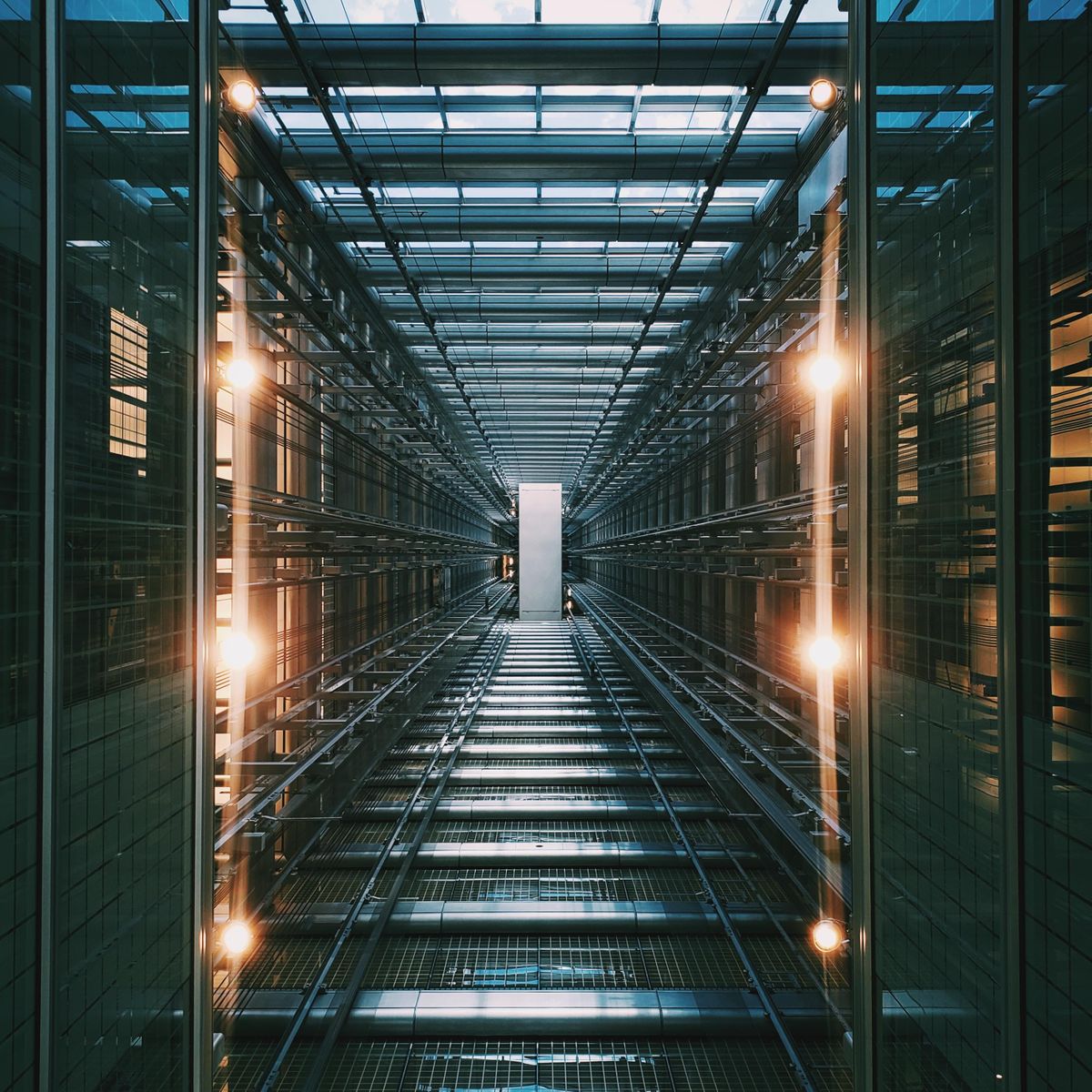 Partnering to Successfully Meet the Exploding Demand for Edge Data ...