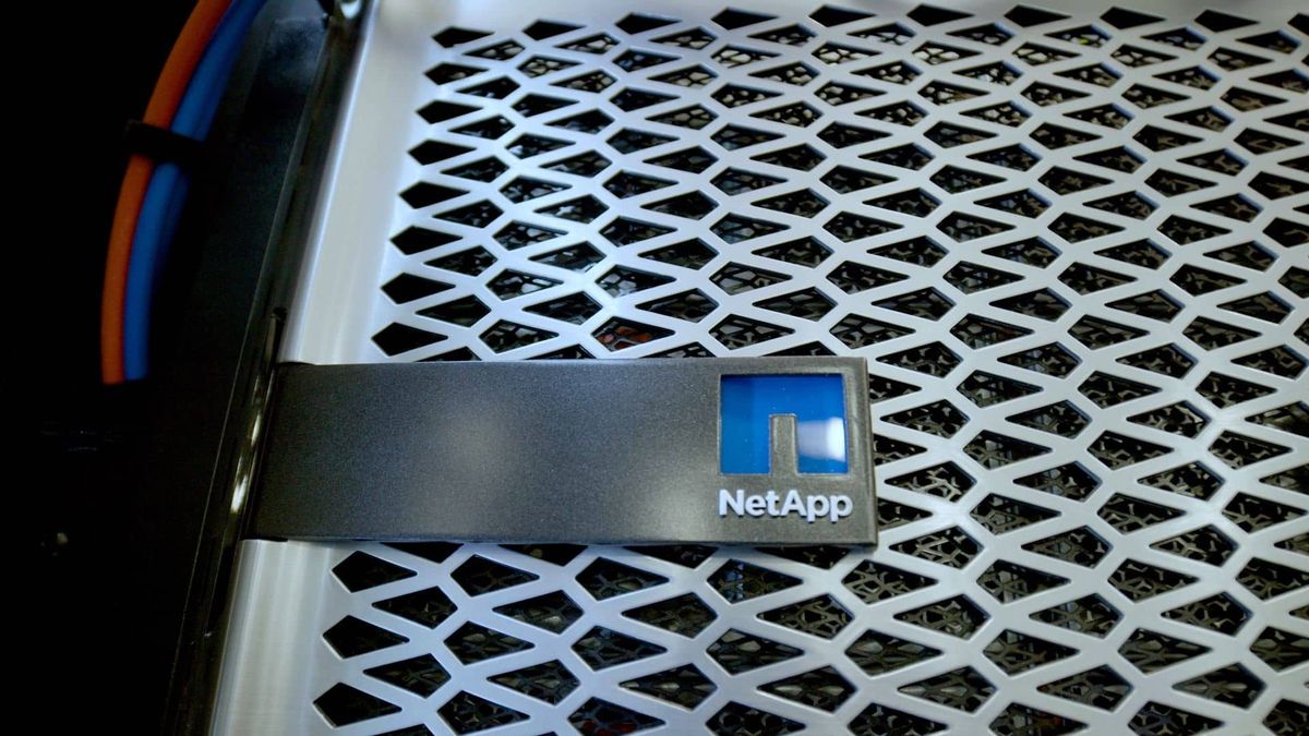 Upgrading NetApp AFF A700 to A900 - WWT